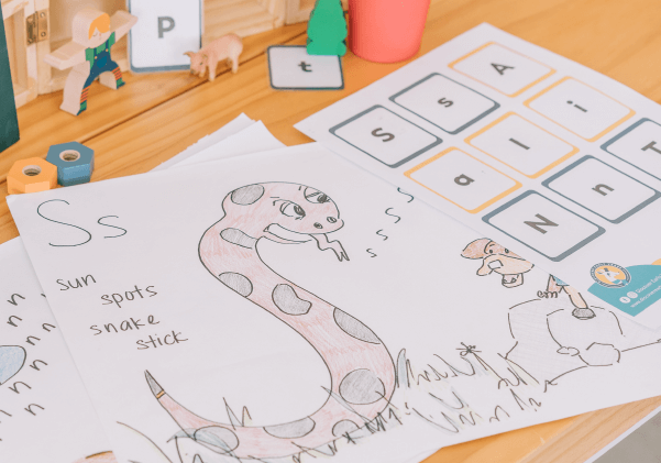 Match Letters with Objects - Discover Early Years